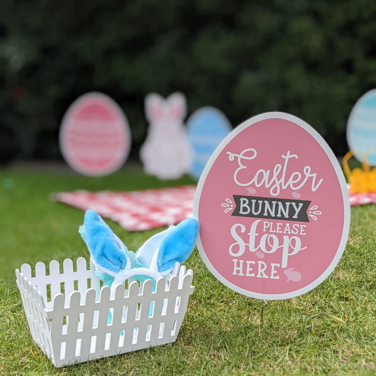 Easter Bunny Stop Here Sign – Party Sign Co